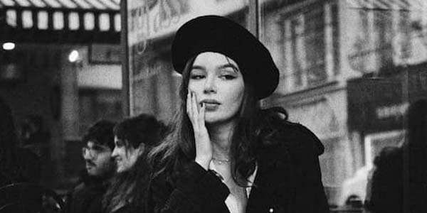 Mastering the Art of the Beret: Your Ultimate Guide on How to Wear a B ...